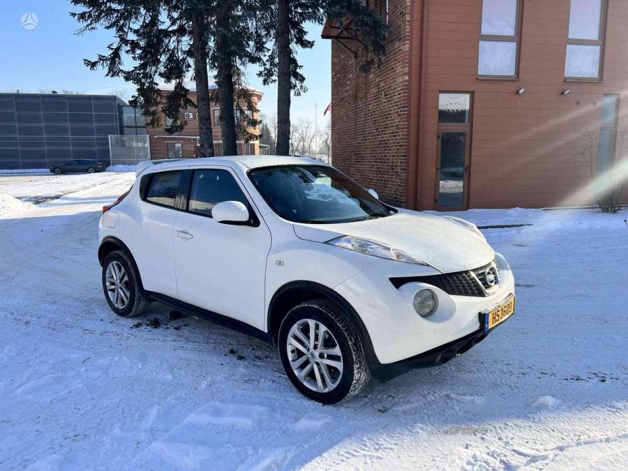 White Nissan Juke 2013 in Marijampole, with an engine capacity of 1.62 L and mileage of 189 thousand km for 4200 €, photo 6 on AUTOMOTO.COM.LV