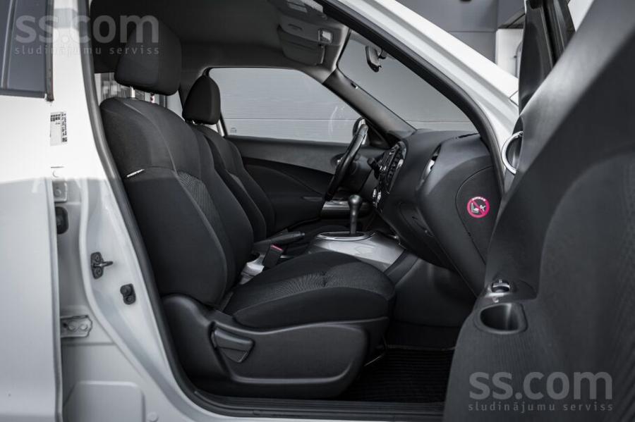 White Nissan Juke 2013 in Riga, with an engine capacity of 1.60 L and mileage of 217 thousand km for 6750 €, photo 10 on AUTOMOTO.COM.LV