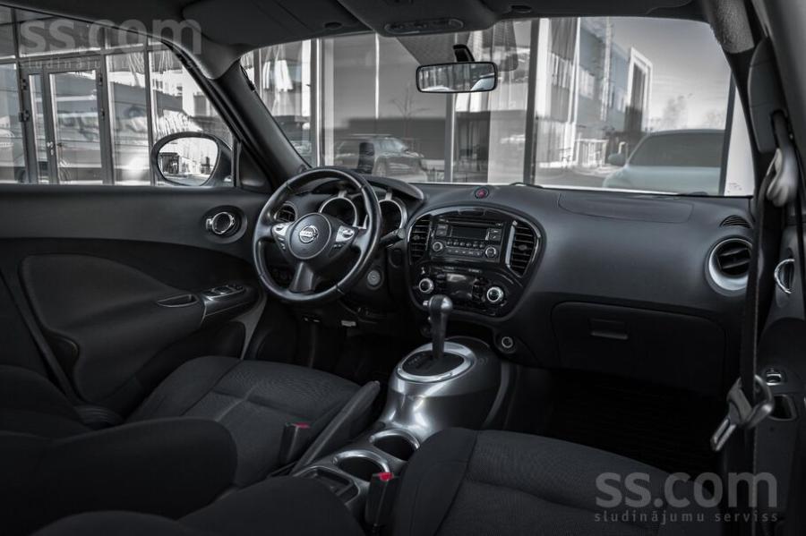 White Nissan Juke 2013 in Riga, with an engine capacity of 1.60 L and mileage of 217 thousand km for 6750 €, photo 13 on AUTOMOTO.COM.LV