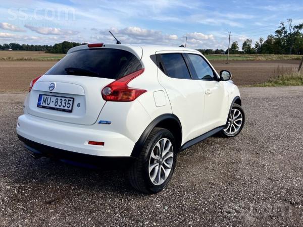White Nissan Juke 2013 in Talsi, with an engine capacity of 1.50 L and mileage of 202 thousand km for 4999 €, photo 3 on AUTOMOTO.COM.LV