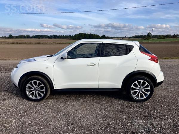 White Nissan Juke 2013 in Talsi, with an engine capacity of 1.50 L and mileage of 202 thousand km for 4999 €, photo 6 on AUTOMOTO.COM.LV