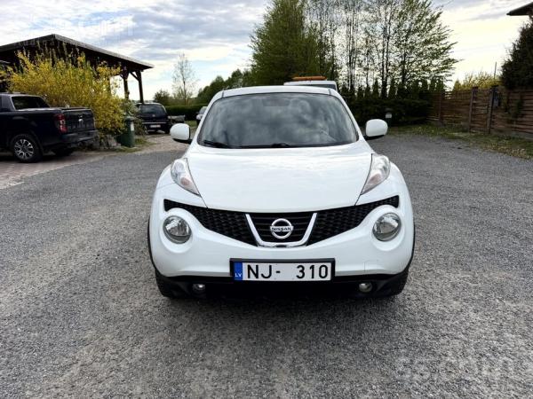 White Nissan Juke 2013 in Saldus, with an engine capacity of 1.50 L and mileage of 217 thousand km for 4250 €, photo 2 on AUTOMOTO.COM.LV