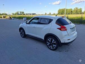 White Nissan Juke 2013 in Kaunas, with an engine capacity of 0.00 L and mileage of 290 thousand km for 4800 €, photo 7 on AUTOMOTO.COM.LV