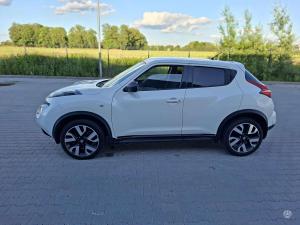 White Nissan Juke 2013 in Kaunas, with an engine capacity of 0.00 L and mileage of 290 thousand km for 4800 €, photo 13 on AUTOMOTO.COM.LV
