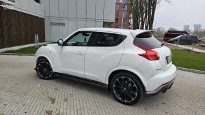 White Nissan Juke 2013 in Klaipeda, with an engine capacity of 1.60 L and mileage of 125 thousand km for 9700 €, photo  on AUTOMOTO.COM.LV