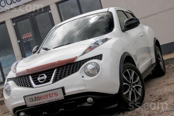 White Nissan Juke 2013 in Tukums, with an engine capacity of 1.60 L and mileage of 165 thousand km for 5952 €, photo 7 on AUTOMOTO.COM.LV