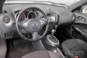 White Nissan Juke 2013 in Tukums, with an engine capacity of 1.60 L and mileage of 165 thousand km for 5952 €, photo 13 on AUTOMOTO.COM.LV