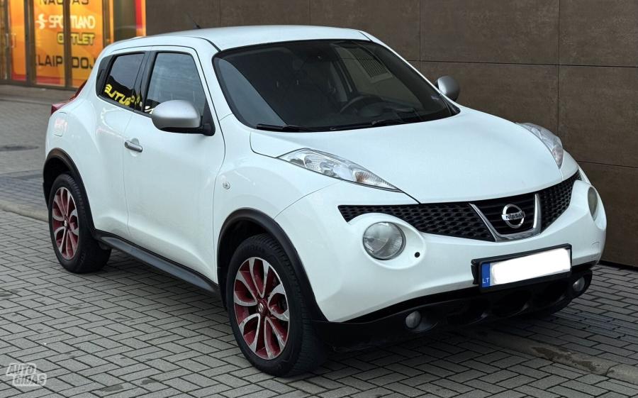 White Nissan Juke 2013 in Klaipeda, with an engine capacity of 1.60 L and mileage of 199 thousand km for 3500 €, photo 6 on AUTOMOTO.COM.LV