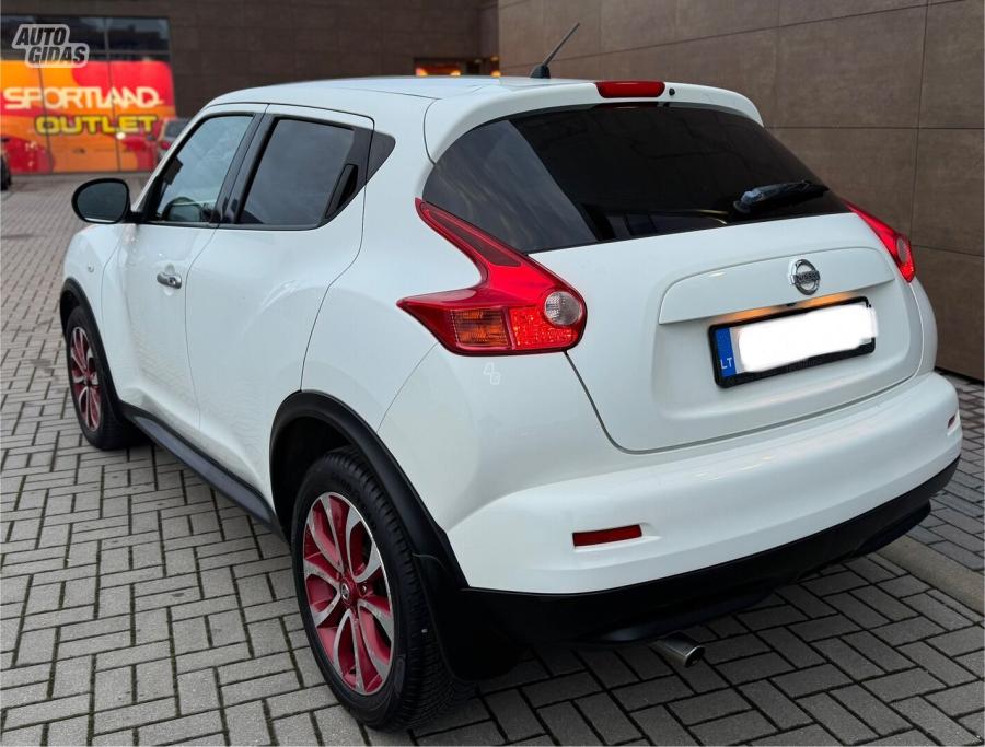 White Nissan Juke 2013 in Klaipeda, with an engine capacity of 1.60 L and mileage of 199 thousand km for 3500 €, photo 7 on AUTOMOTO.COM.LV