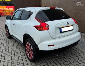 White Nissan Juke 2013 in Klaipeda, with an engine capacity of 1.60 L and mileage of 199 thousand km for 3500 €, photo 23 on AUTOMOTO.COM.LV