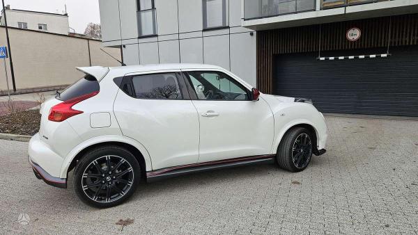 White Nissan Juke 2013 in Klaipeda, with an engine capacity of 1.62 L and mileage of 123 thousand km for 9600 €, photo 5 on AUTOMOTO.COM.LV