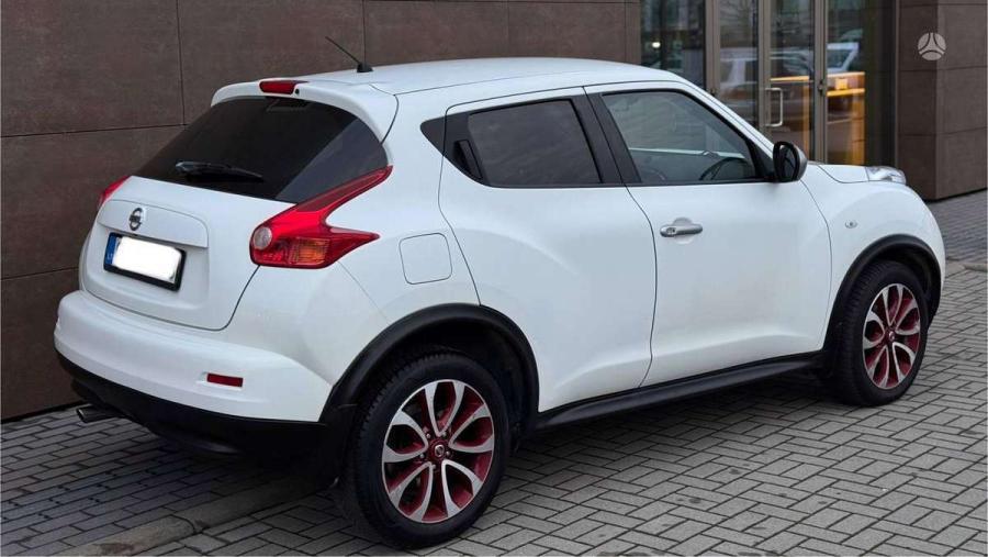 Balts Nissan Juke 2013 Klaipėda, ar dzinēja tilpumu 1.60 L un nobraukumu 199 tūkst. km par 3400 €, foto 7 vietnē AUTOMOTO.COM.LV