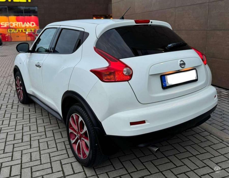 Balts Nissan Juke 2013 Klaipėda, ar dzinēja tilpumu 1.60 L un nobraukumu 199 tūkst. km par 3400 €, foto 8 vietnē AUTOMOTO.COM.LV
