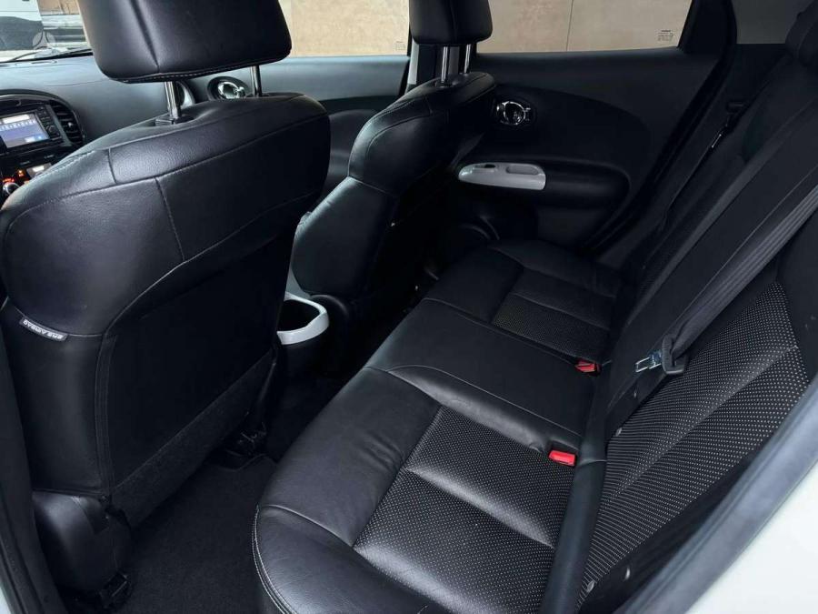 Balts Nissan Juke 2013 Klaipėda, ar dzinēja tilpumu 1.60 L un nobraukumu 199 tūkst. km par 3400 €, foto 22 vietnē AUTOMOTO.COM.LV