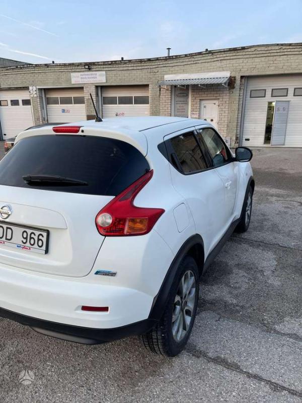 White Nissan Juke 2013 in Alytus, with an engine capacity of 1.46 L and mileage of 155 thousand km for 4500 €, photo 6 on AUTOMOTO.COM.LV