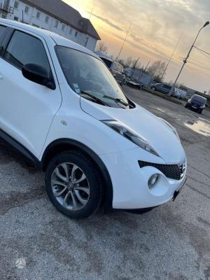 White Nissan Juke 2013 in Alytus, with an engine capacity of 1.46 L and mileage of 155 thousand km for 4500 €, photo 9 on AUTOMOTO.COM.LV