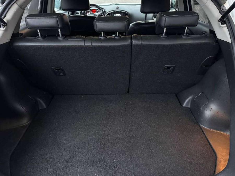 Balts Nissan Juke 2013 Klaipėda, ar dzinēja tilpumu 1.60 L un nobraukumu 199 tūkst. km par 3350 €, foto 24 vietnē AUTOMOTO.COM.LV