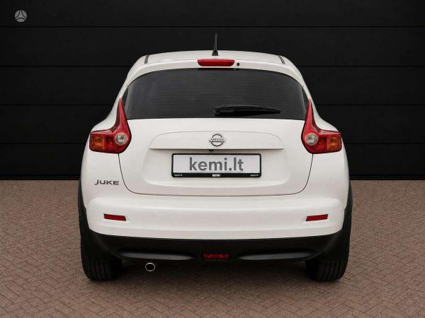 White Nissan Juke 2013 in Vilnius, with an engine capacity of 1.60 L and mileage of 104 thousand km for 6550 €, photo 6 on AUTOMOTO.COM.LV
