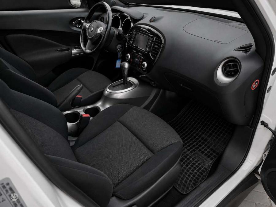 Balts Nissan Juke 2013 Viļņa, ar dzinēja tilpumu 1.60 L un nobraukumu 104 tūkst. km par 6550 €, foto 22 vietnē AUTOMOTO.COM.LV