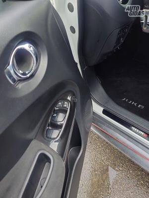 White Nissan Juke 2013 in Siauliai, with an engine capacity of 1.60 L and mileage of 224 thousand km for 8300 €, photo 8 on AUTOMOTO.COM.LV