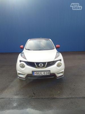White Nissan Juke 2013 in Siauliai, with an engine capacity of 1.60 L and mileage of 224 thousand km for 8300 €, photo 12 on AUTOMOTO.COM.LV