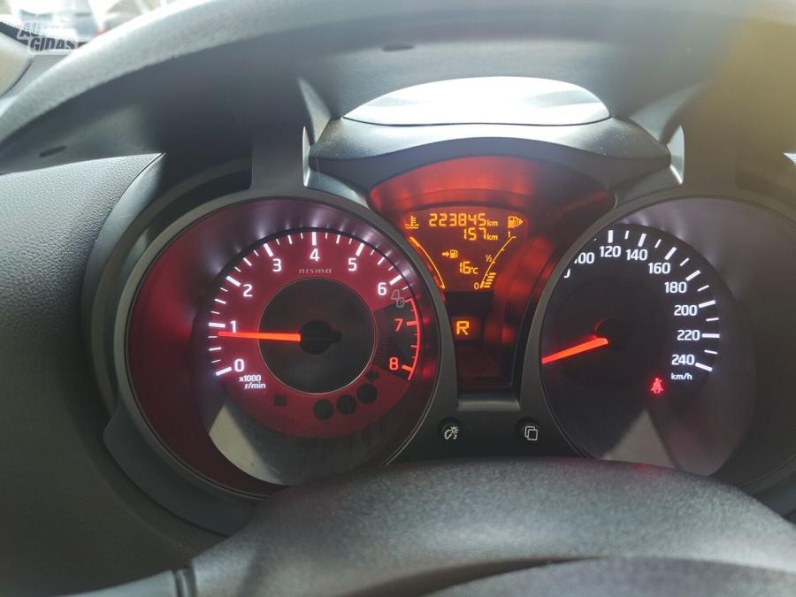 White Nissan Juke 2013 in Siauliai, with an engine capacity of 1.60 L and mileage of 224 thousand km for 8300 €, photo 18 on AUTOMOTO.COM.LV