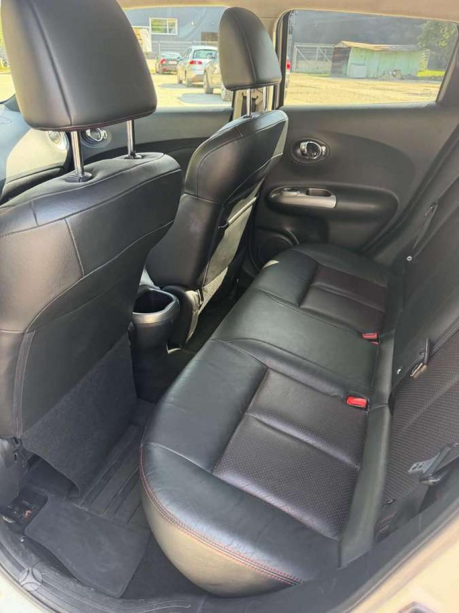 White Nissan Juke 2013 in Panevezys, with an engine capacity of 1.46 L and mileage of 370 thousand km for 4500 €, photo 3 on AUTOMOTO.COM.LV