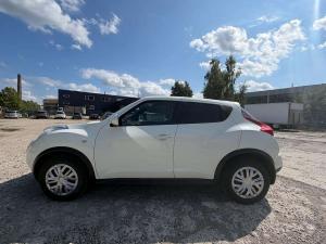 White Nissan Juke 2013 in Panevezys, with an engine capacity of 1.46 L and mileage of 370 thousand km for 4500 €, photo 12 on AUTOMOTO.COM.LV