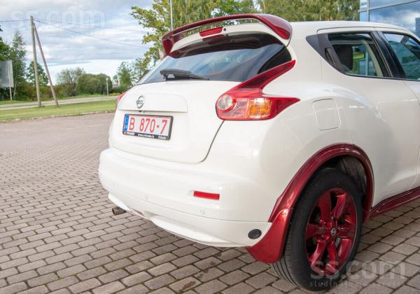 White Nissan Juke 2013 in Cesis, with an engine capacity of 1.60 L and mileage of 195 thousand km for 6500 €, photo 11 on AUTOMOTO.COM.LV
