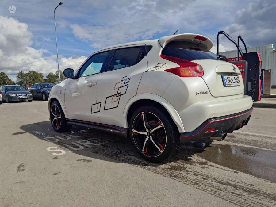 Balts Nissan Juke 2013 Šauļi, ar dzinēja tilpumu 1.62 L un nobraukumu 224 tūkst. km par 7600 €, foto 6 vietnē AUTOMOTO.COM.LV