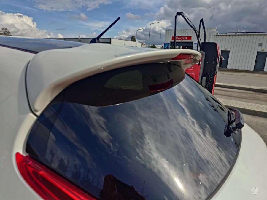 Balts Nissan Juke 2013 Šauļi, ar dzinēja tilpumu 1.62 L un nobraukumu 224 tūkst. km par 7600 €, foto 8 vietnē AUTOMOTO.COM.LV