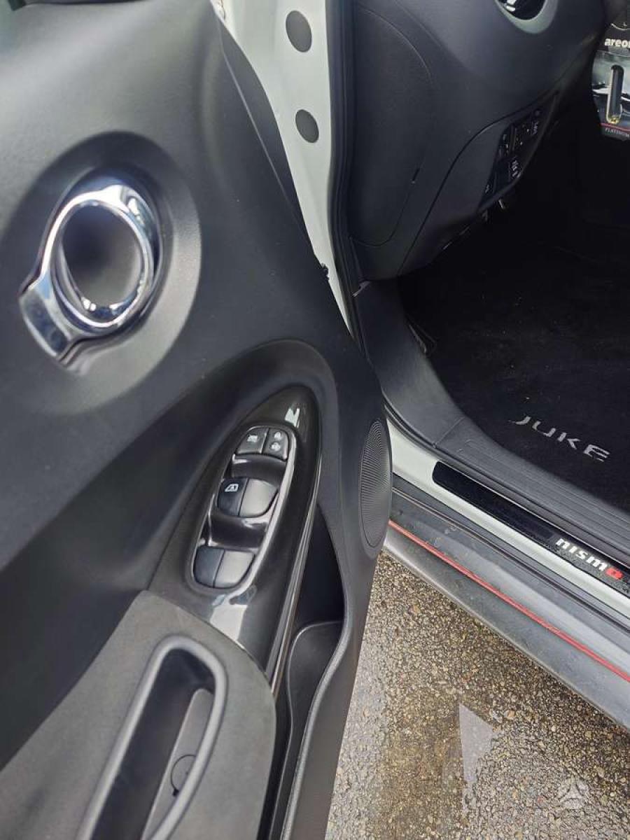 Balts Nissan Juke 2013 Šauļi, ar dzinēja tilpumu 1.62 L un nobraukumu 224 tūkst. km par 7600 €, foto 18 vietnē AUTOMOTO.COM.LV