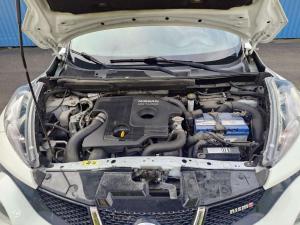 Balts Nissan Juke 2013 Šauļi, ar dzinēja tilpumu 1.62 L un nobraukumu 224 tūkst. km par 7600 €, foto 19 vietnē AUTOMOTO.COM.LV
