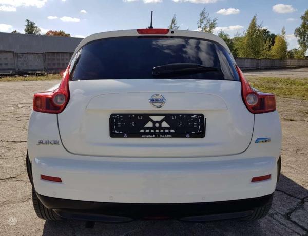 Balts Nissan Juke 2013 Šauļi, ar dzinēja tilpumu 1.46 L un nobraukumu 235 tūkst. km par 4700 €, foto 6 vietnē AUTOMOTO.COM.LV