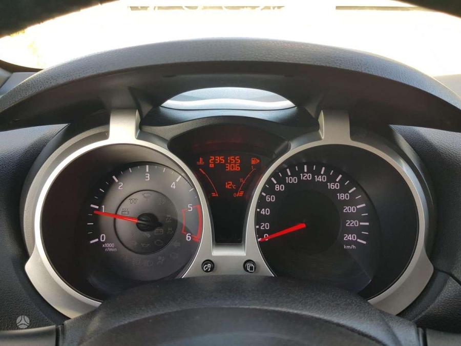 Белый Ниссан Жук 2013 в Шяуляй, объемом двигателя 1.46 л и пробегом 235 тыс. км за 4700 €, фото 12 на AUTOMOTO.COM.LV