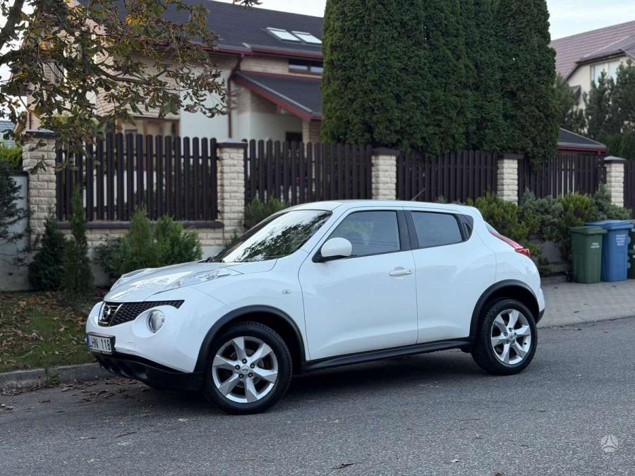 Balts Nissan Juke 2013 Viļņa, ar dzinēja tilpumu 1.60 L un nobraukumu 170 tūkst. km par 4950 €, foto 8 vietnē AUTOMOTO.COM.LV