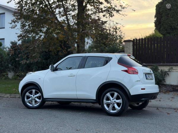 Nissan Juke 2013 Viļņa vietnē Balts Nissan Juke 2013 Viļņa, ar dzinēja tilpumu 1.60 L un nobraukumu 170 tūkst. km par 4950 €, foto 11 vietnē AUTOMOTO.COM.LV