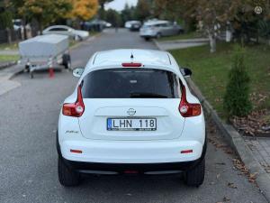 Balts Nissan Juke 2013 Viļņa, ar dzinēja tilpumu 1.60 L un nobraukumu 170 tūkst. km par 4950 €, foto 17 vietnē AUTOMOTO.COM.LV