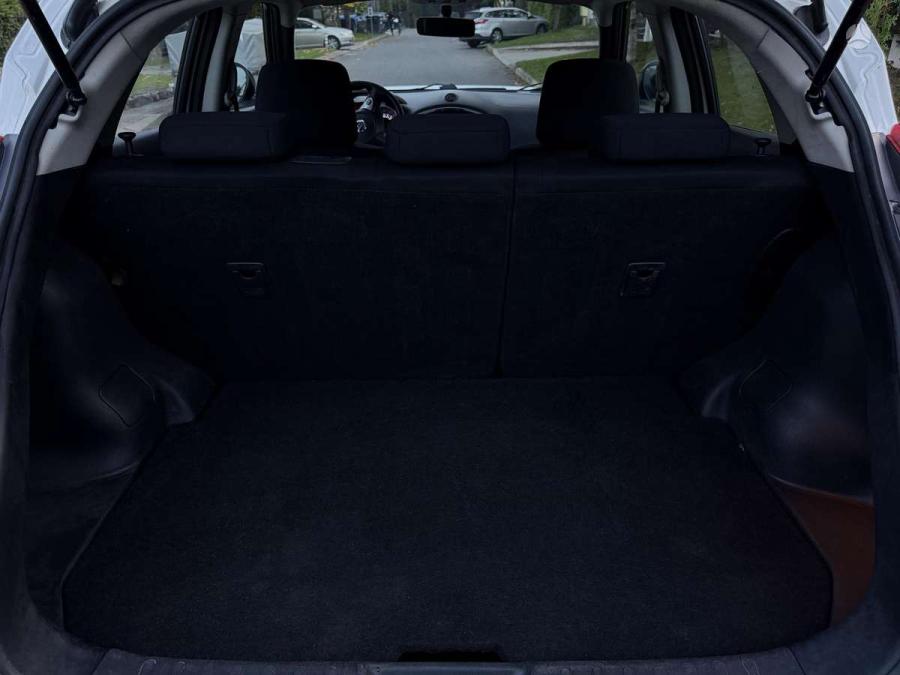 Balts Nissan Juke 2013 Viļņa, ar dzinēja tilpumu 1.60 L un nobraukumu 170 tūkst. km par 4950 €, foto 21 vietnē AUTOMOTO.COM.LV