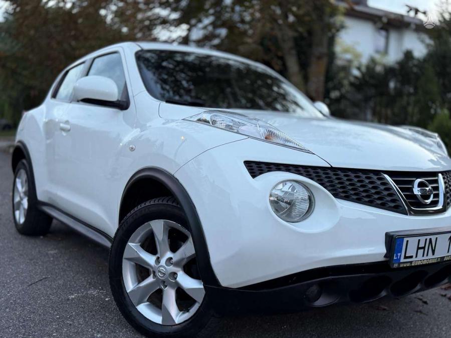 Balts Nissan Juke 2013 Viļņa, ar dzinēja tilpumu 1.60 L un nobraukumu 170 tūkst. km par 4950 €, foto 29 vietnē AUTOMOTO.COM.LV