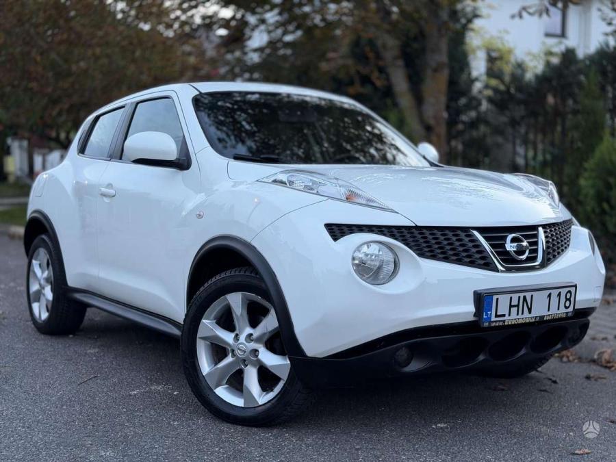 Balts Nissan Juke 2013 Viļņa, ar dzinēja tilpumu 1.60 L un nobraukumu 170 tūkst. km par 4950 €, foto 31 vietnē AUTOMOTO.COM.LV