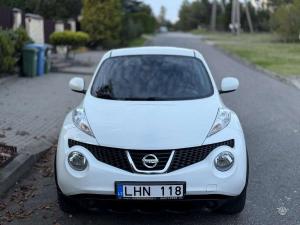Balts Nissan Juke 2013 Viļņa, ar dzinēja tilpumu 1.60 L un nobraukumu 170 tūkst. km par 4950 €, foto 33 vietnē AUTOMOTO.COM.LV