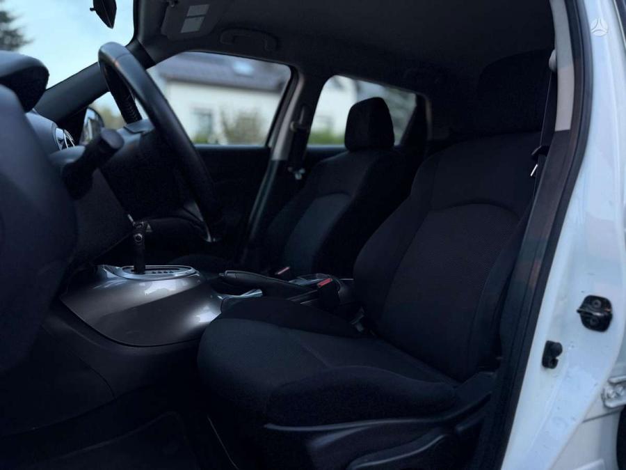 Balts Nissan Juke 2013 Viļņa, ar dzinēja tilpumu 1.60 L un nobraukumu 170 tūkst. km par 4950 €, foto 39 vietnē AUTOMOTO.COM.LV