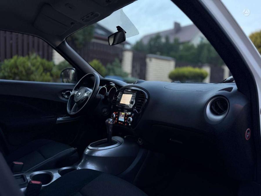 Balts Nissan Juke 2013 Viļņa, ar dzinēja tilpumu 1.60 L un nobraukumu 170 tūkst. km par 4950 €, foto 42 vietnē AUTOMOTO.COM.LV