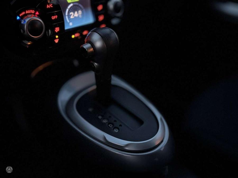 Balts Nissan Juke 2013 Viļņa, ar dzinēja tilpumu 1.60 L un nobraukumu 170 tūkst. km par 4950 €, foto 49 vietnē AUTOMOTO.COM.LV