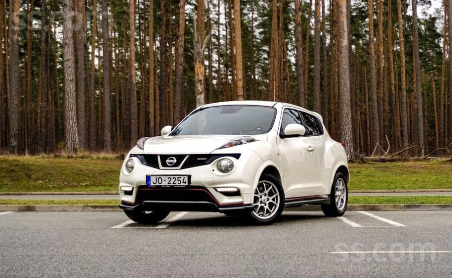 White Nissan Juke 2014 in Riga, with an engine capacity of 1.60 L and mileage of 118 thousand km for 8590 €, photo 1 on AUTOMOTO.COM.LV