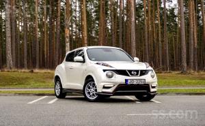 White Nissan Juke 2014 in Riga, with an engine capacity of 1.60 L and mileage of 118 thousand km for 8590 €, photo 2 on AUTOMOTO.COM.LV