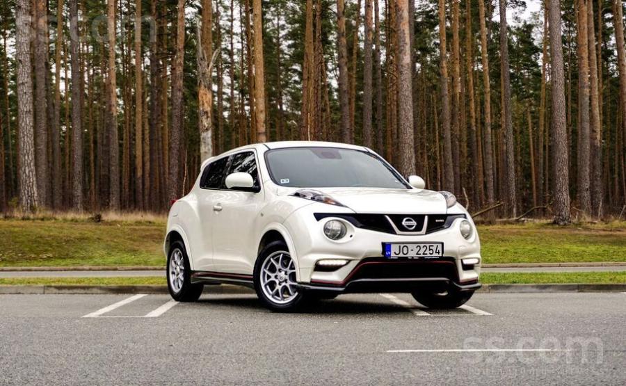 White Nissan Juke 2014 in Riga, with an engine capacity of 1.60 L and mileage of 118 thousand km for 8590 €, photo 2 on AUTOMOTO.COM.LV