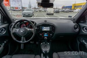 White Nissan Juke 2014 in Riga, with an engine capacity of 1.60 L and mileage of 118 thousand km for 8590 €, photo 11 on AUTOMOTO.COM.LV