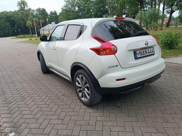 White Nissan Juke 2014 in Vilnius, with an engine capacity of 1.60 L and mileage of 317 thousand km for 4850 €, photo 8 on AUTOMOTO.COM.LV